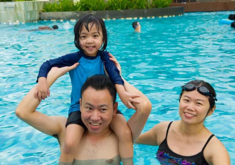 Swimming Classes for Families in Singapore | Little Fishes